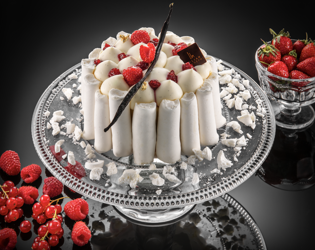 Vacherin fruits rouges vanille - Lilian Bonnefoi